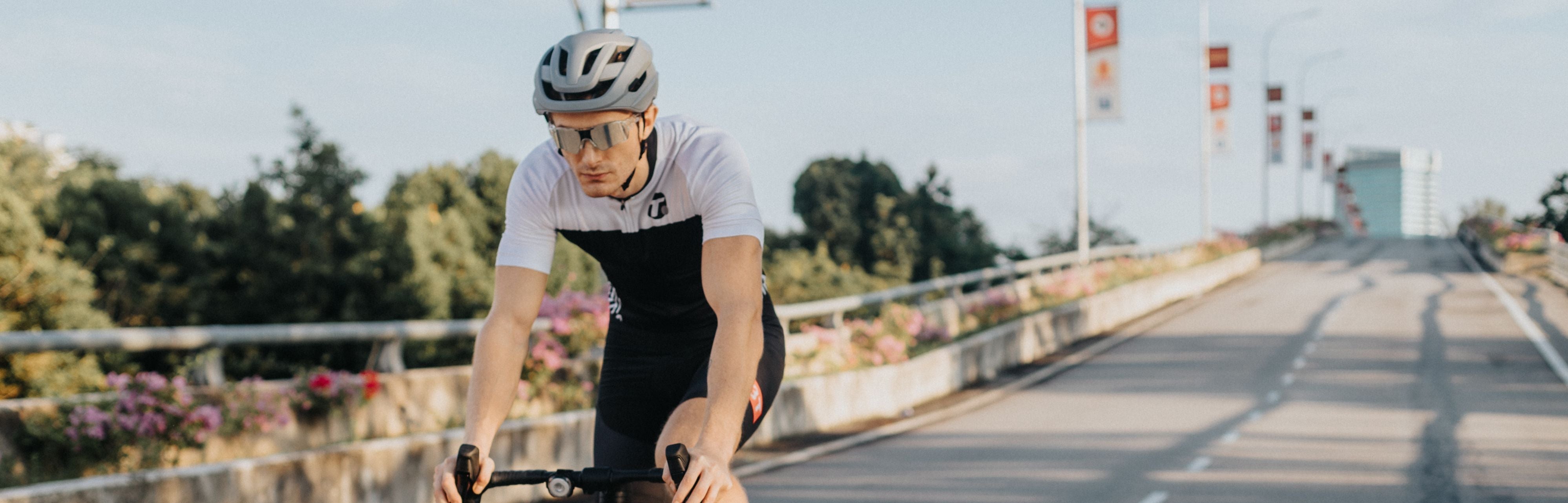 Bicycle Riding Hand Signals: Essential Skills for Every Cyclist